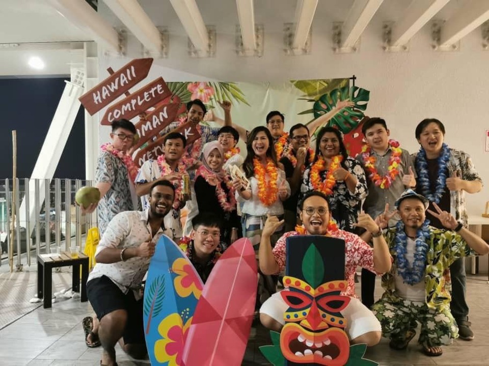 Working at Complete Human Network - Company Profile & Information ...